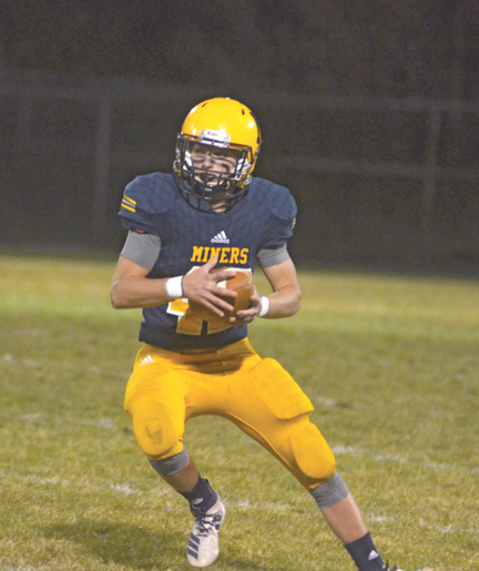 Pause doesn’t lessen lofty season goals for Negaunee Miners football ...